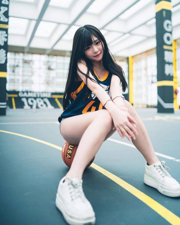 BlackRuby IG 被消失 21萬follower蒸發！童顏硯秋棄IG轉戰Twitter狂派福利！ | 正妹 | 東方新地