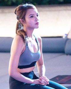 25歲 Sandy To 杜穎珊變身cute爆女僕 被封「瑜伽女神」上位 | 正妹 | 東方新地