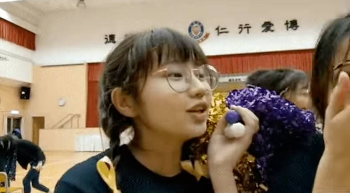 Day許軼@Collar中學玩啦啦隊片段曝光 疑似眼鏡孖辮Look萌爆「挖礦」 | 最新娛聞 | 東方新地