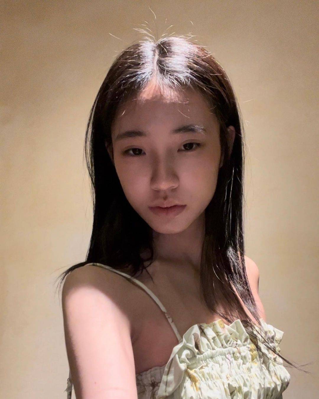 小S二女Lily獲讚有仙氣 竟然靚過全盛期嘅沈月！ | 最新娛聞 | 東方新地