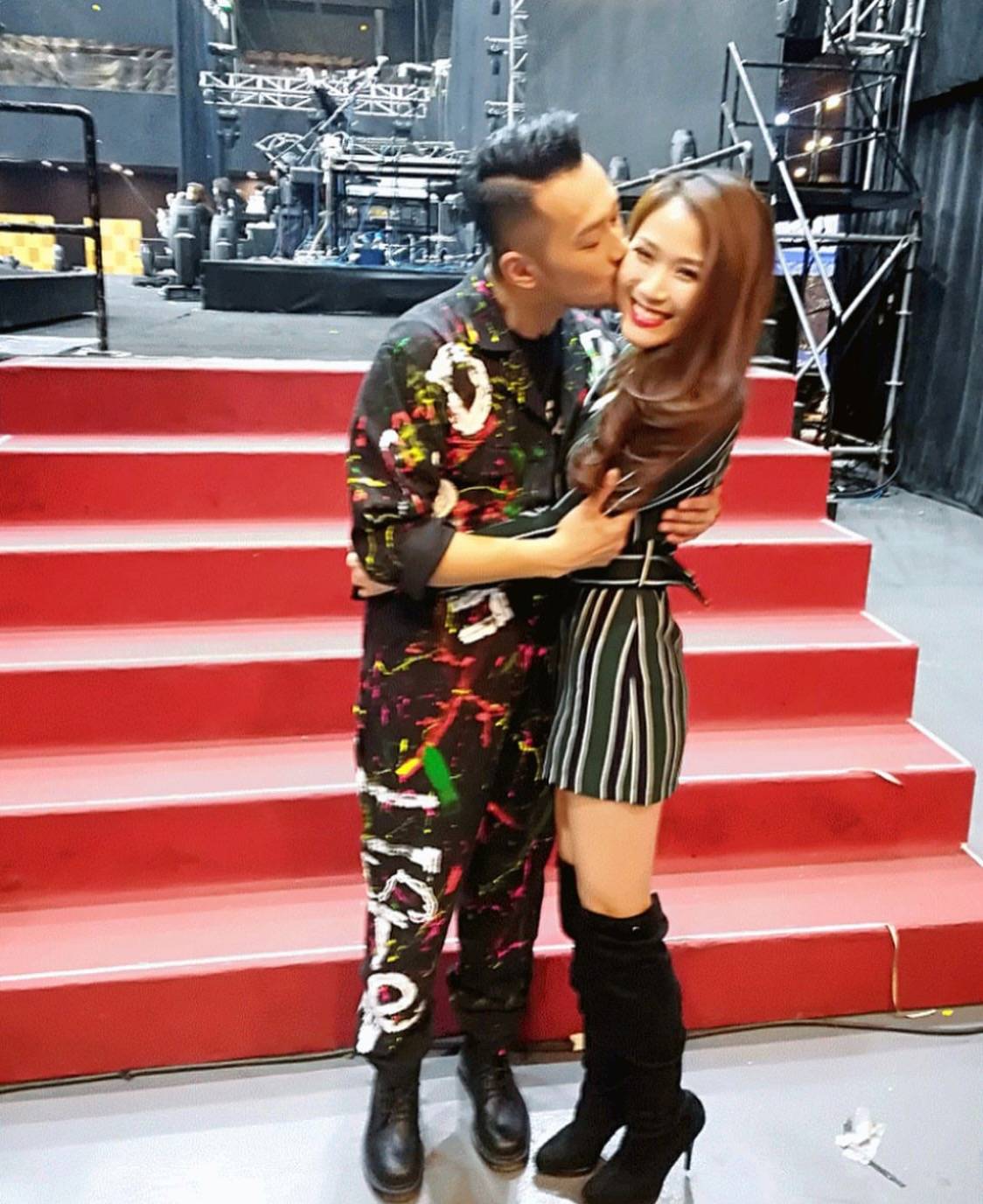 姊妹們的國際市場｜Mishy李昭南自爆平時裸泳 余德丞驚見黑線大叫！ | 最新娛聞 | 東方新地