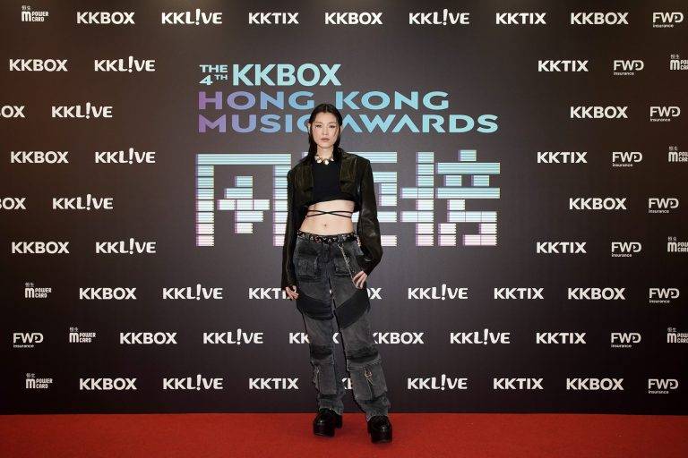 KKBOX香港風雲榜2022 ｜一文重溫 陳蕾、MC 、MIRROR精彩表演片段 | 最新娛聞 | 東方新地